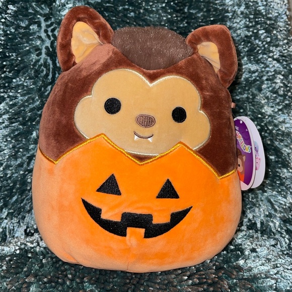 Kellytoy | Toys | Nwt Squishmallow Limited Edition Halloween Wade The ...